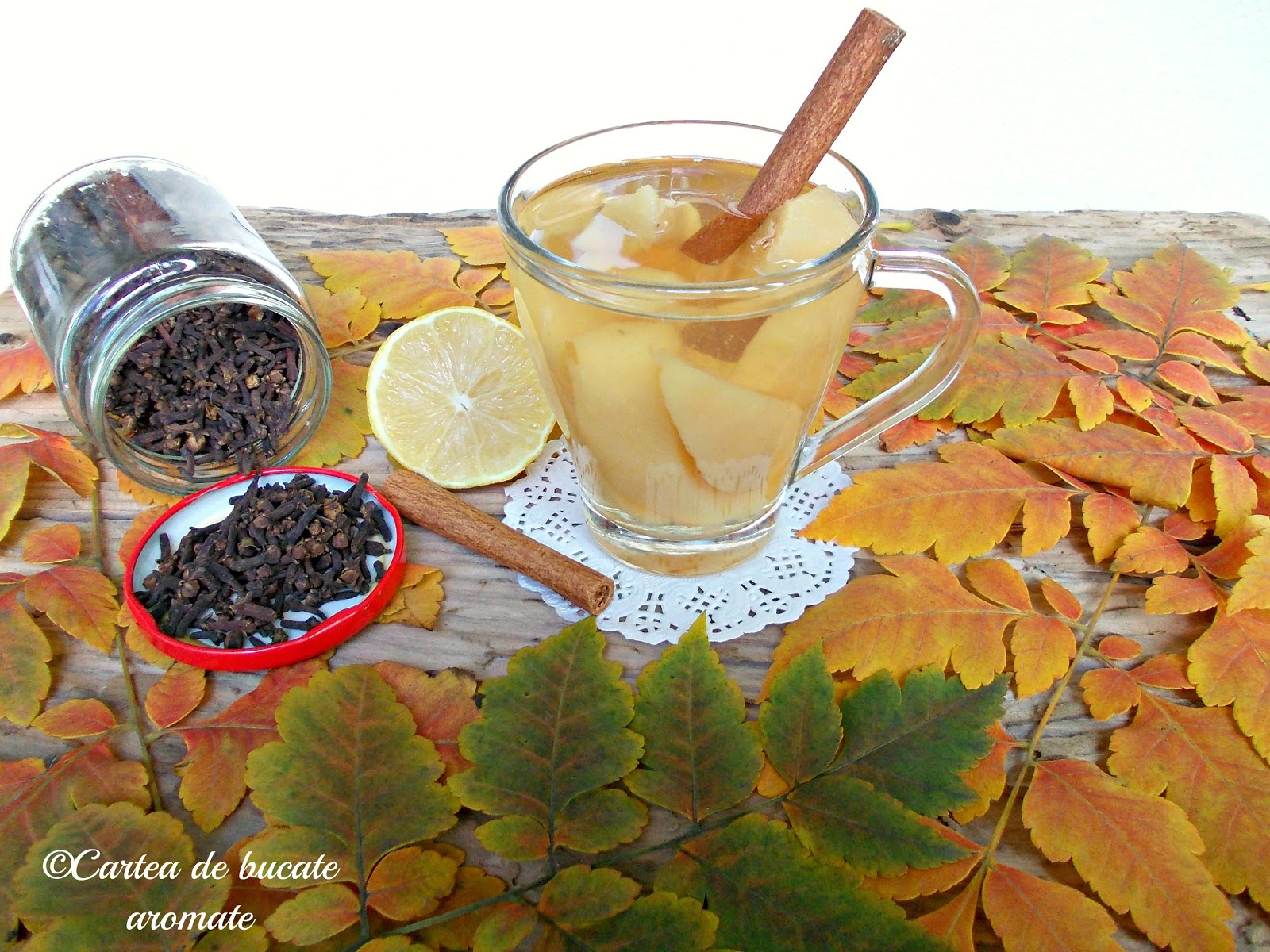 Compot aromat de gutui | Bucate Aromate