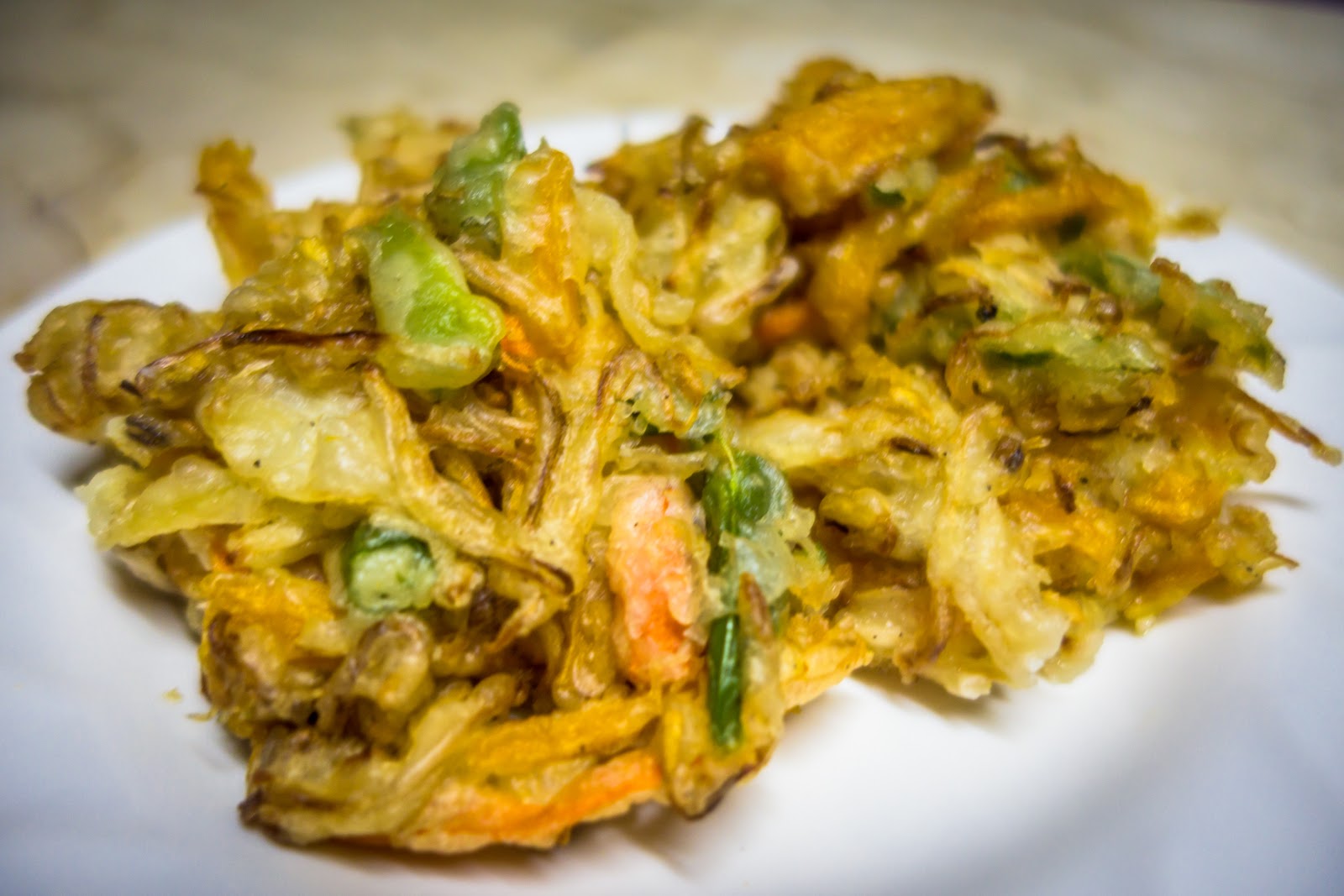 I AM A FOODIE: Shrimp & Vegetable Fritter (Ukoy)