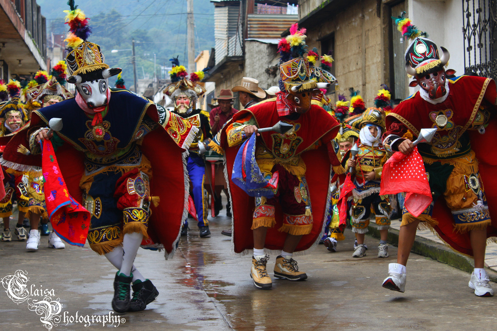 Danzas Folklóricas y Leyendas de Guatemala