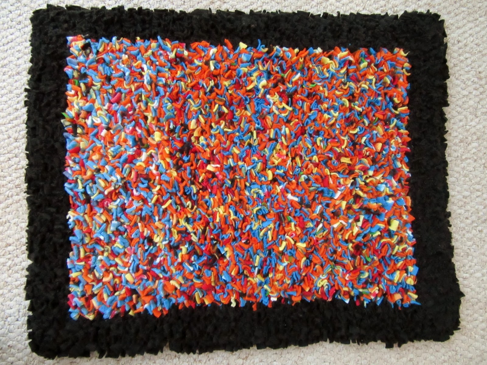 Handmadebymeg: Rag rugging