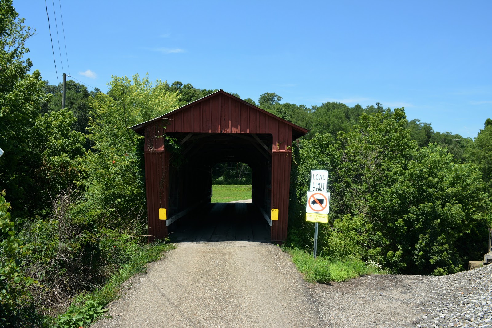 COVERED BRIDGES IN OHIO +: PALOS COVERED BRIDGE - GLOUSTER, OHIO