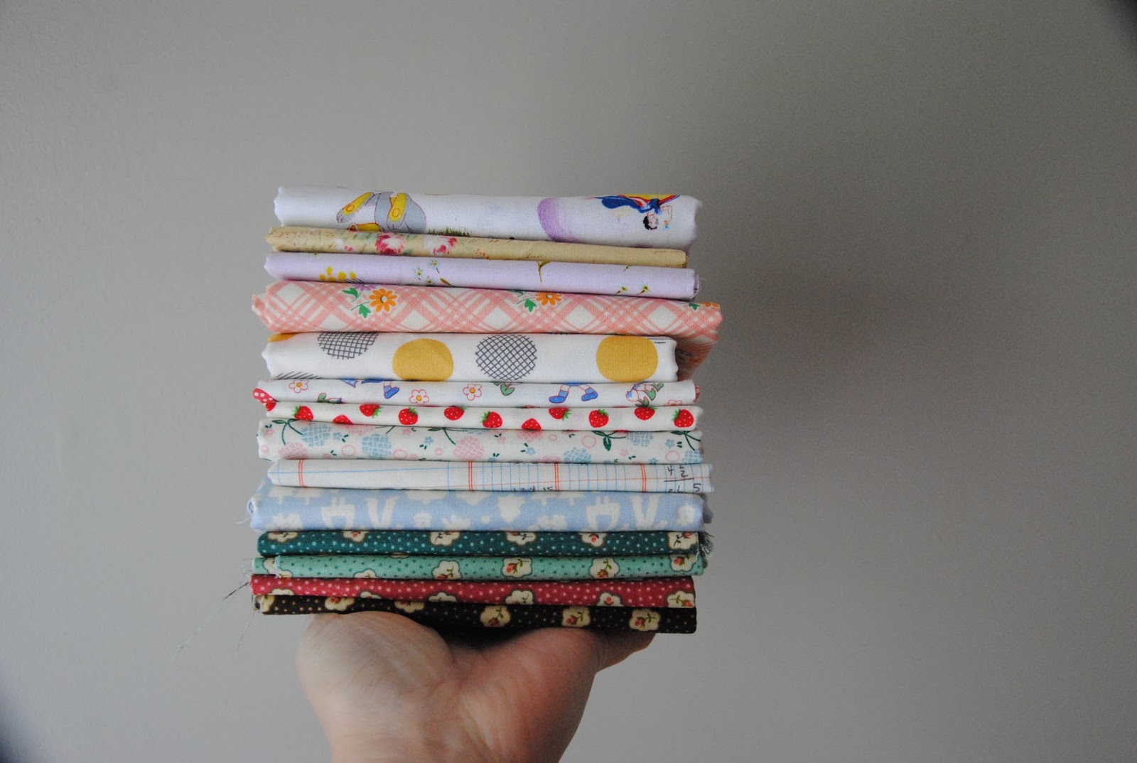 1/4" mark: Daily. patchwork. stitch