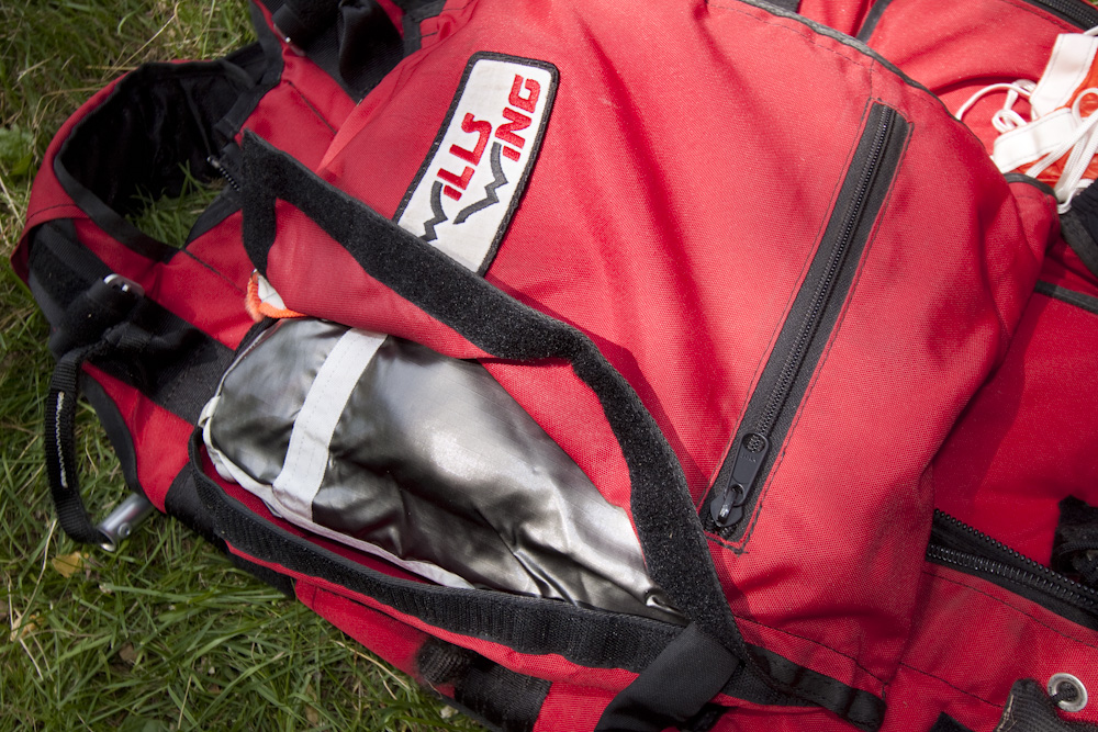 WILLS Z5 W/CHUTE, FLYTEC 4010 VARIO, VERTEX VX-150 RADIO FOR SALE