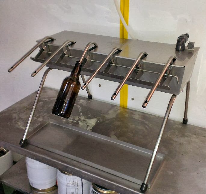 Hopcraft Brewing: The first bit of our bottling kit arrives