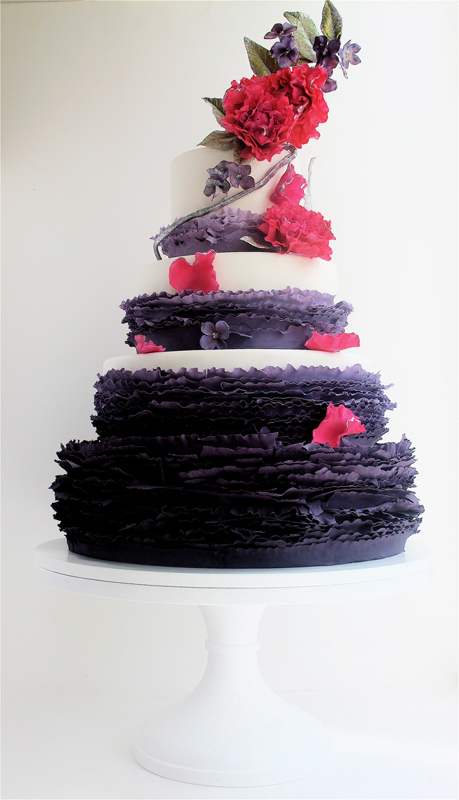 {Wedding Trends} : Ruffled Cakes - Belle The Magazine