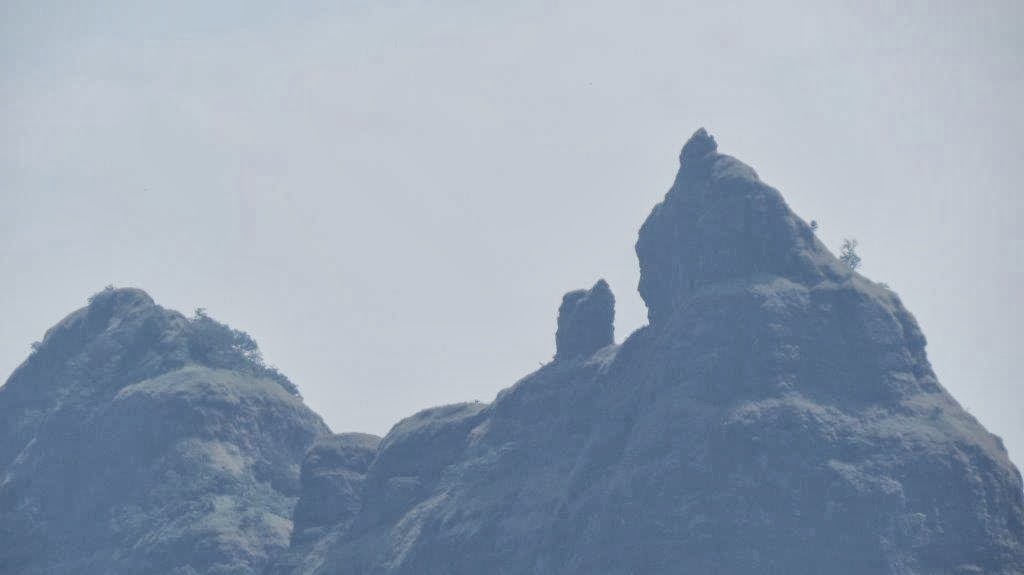 Walk-A-Thon Pune: Padargad (Kalavantin Mahal) trek