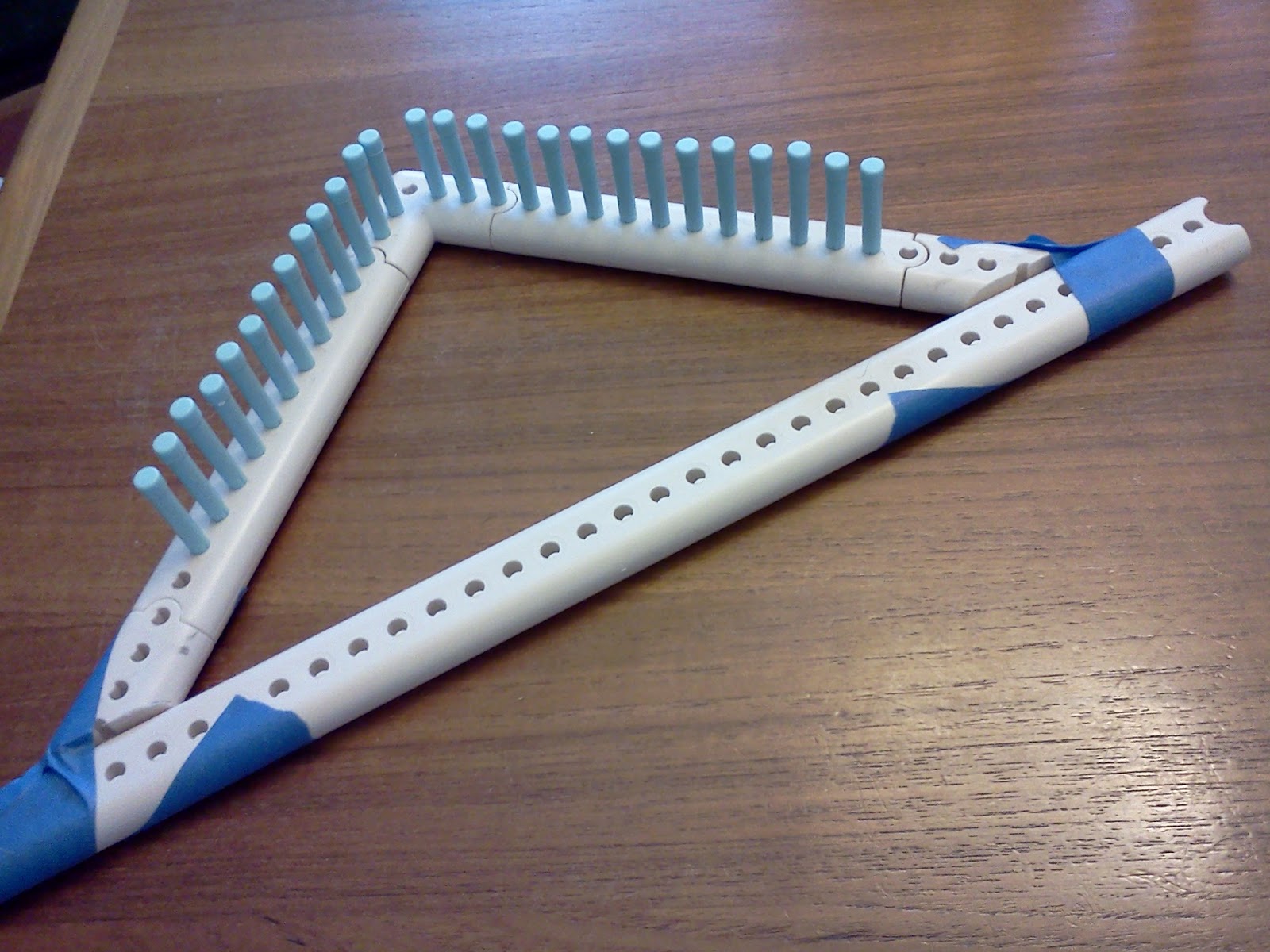 Instructions for Triangle Looms : The Hacked Martha Triangle Looms