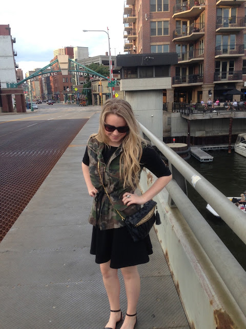 Sidewalk Struts