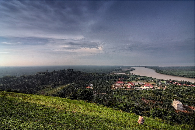 Attractions Area in Selangor: BUKIT JUGRA (Jugra Hill)