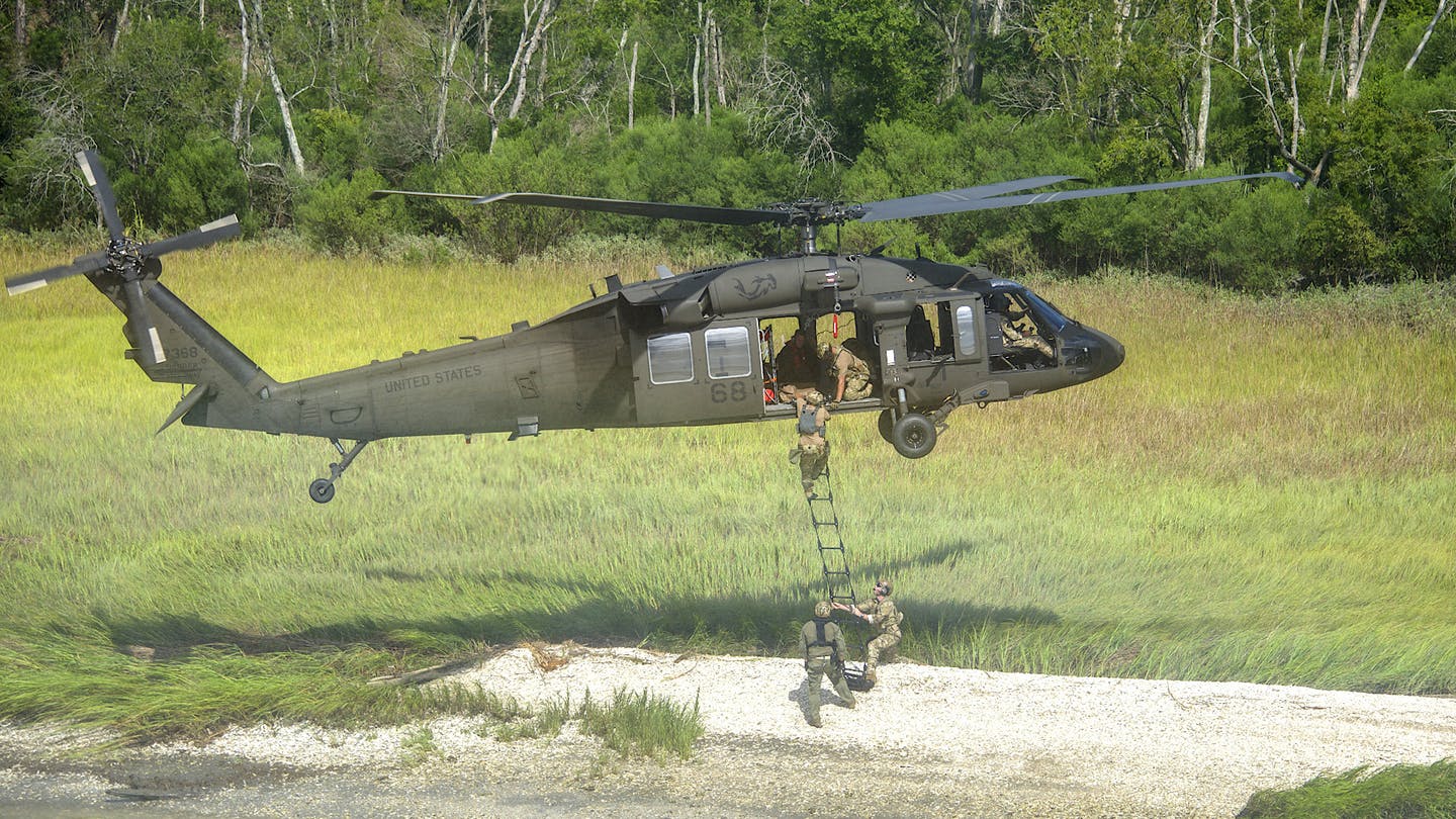 This Is Our Best Look Yet At The Elite FBI Hostage Rescue Team's UH-60 ...