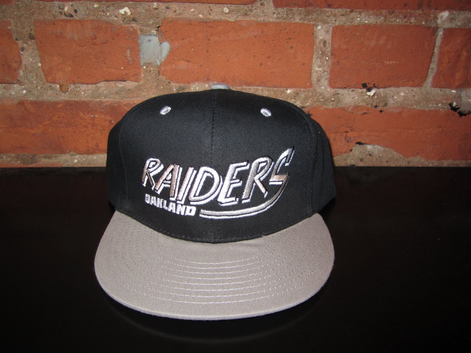 FLAT SPOT SKATE SHOP: VINTAGE SNAPBACK HATS FROM THE 80'S AND 90'S
