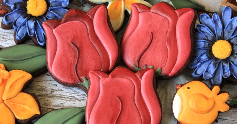 How to Make Decorated Tulip Sugar Cookies