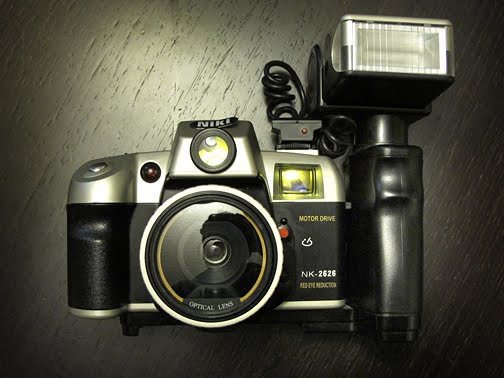 Therefore, I_blog: It's No Toy. It's the Nikki NK-2626 Camera!