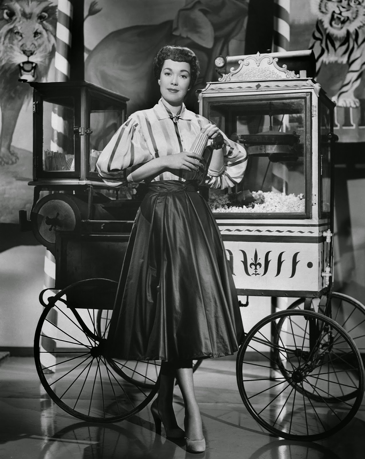 Slice of Cheesecake: Jane Wyman, pictorial