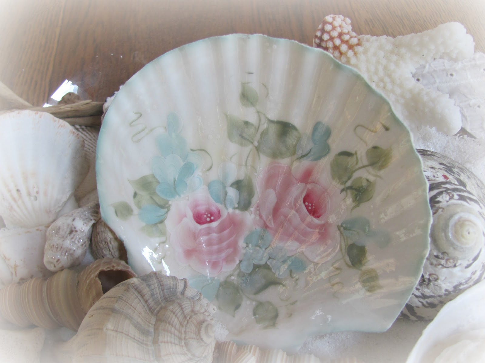 My Shabby Chateau: Sea Shells and Roses