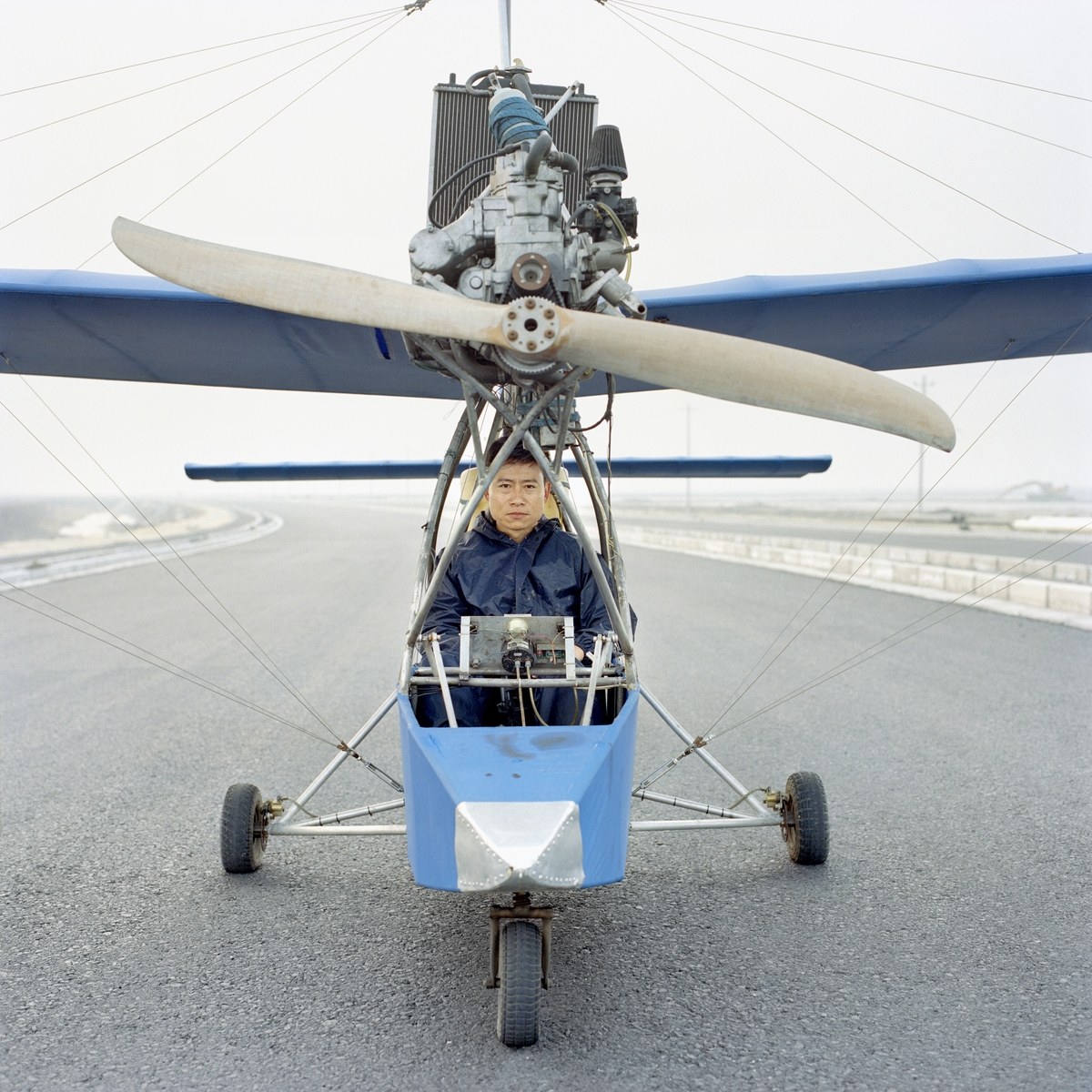 THE CHINESE AERONAUTS BUILD GYROCOPTERS FROM GAMING JOYSTICKS AND SPARE ...