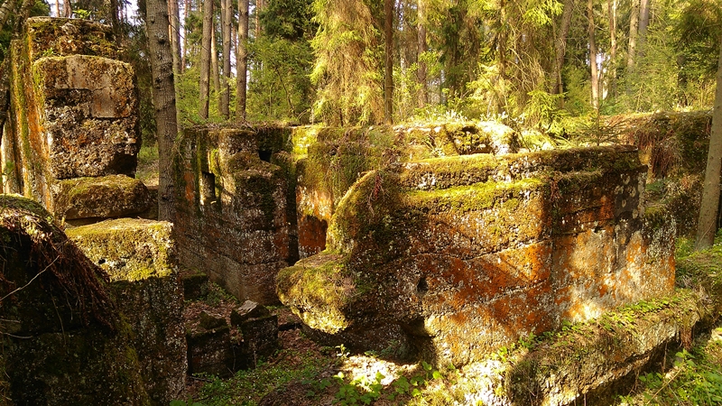 Ostra Góra na piaskowym szlaku