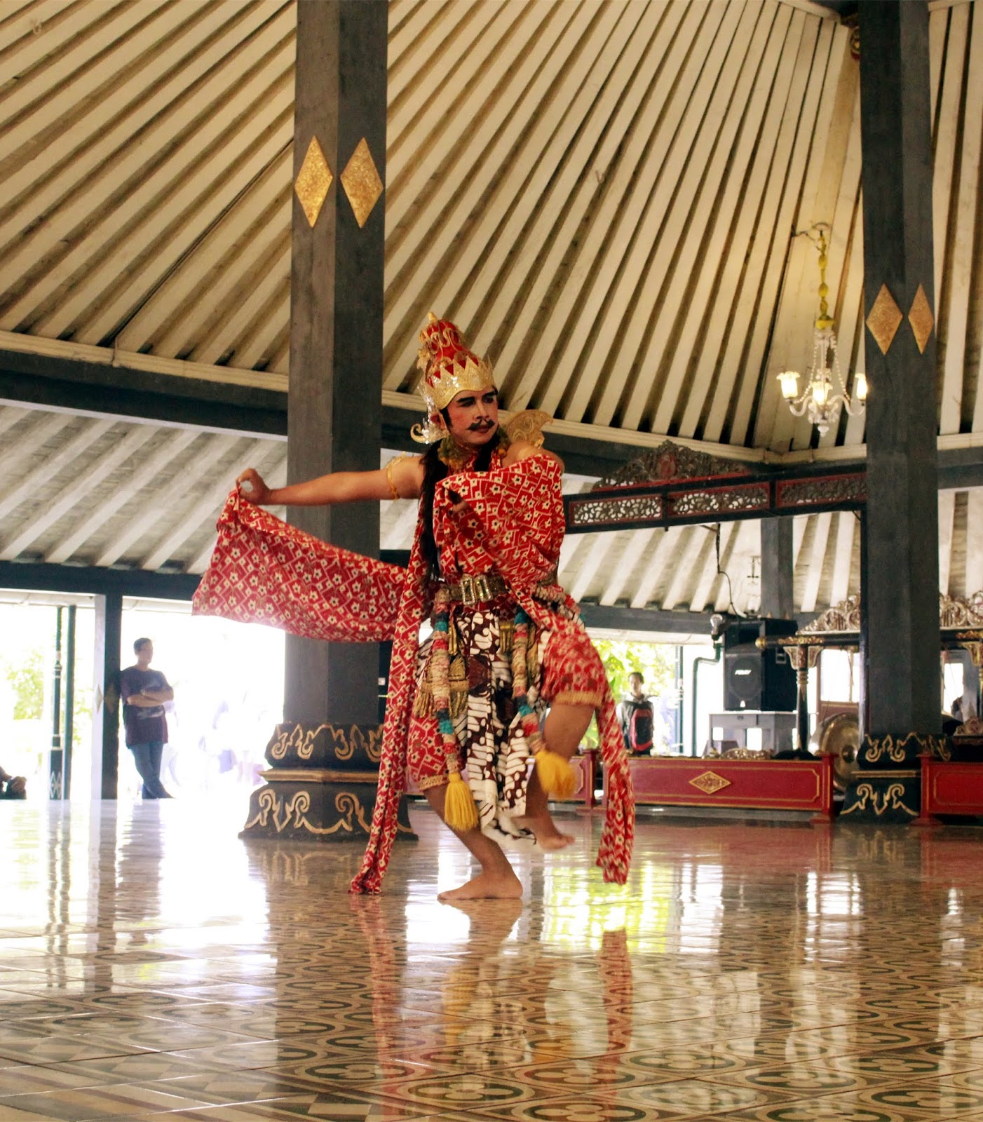 Pentas Tari di Bangsal Srimanganti Kraton Yogyakarta - WEB | LOVEHEAVEN 07