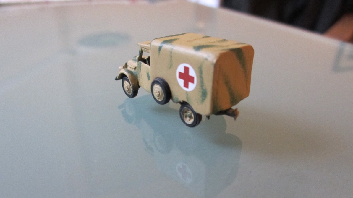 1/144 airbattle: 1/144 Steyr 1500 ambulance