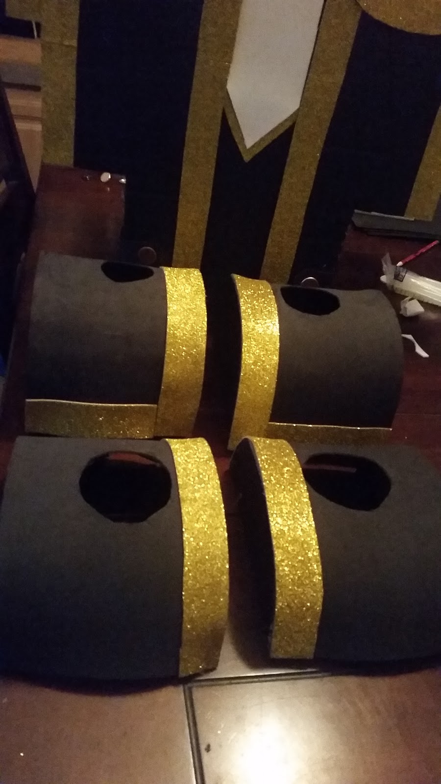 Geeky Mom Extraordinaire : Manolo Sanchez Costume from The Book of Life