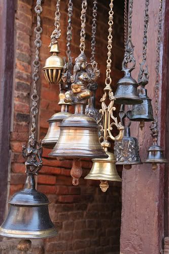 Willow Bee Inspired: Garden Design No. 25 - Temple Bells