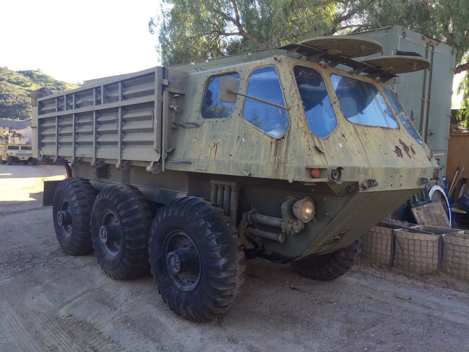5k: Good Golly Miss Stolly: 1960s Alvis FV622 Stalwart 6x6 Amphibious ...