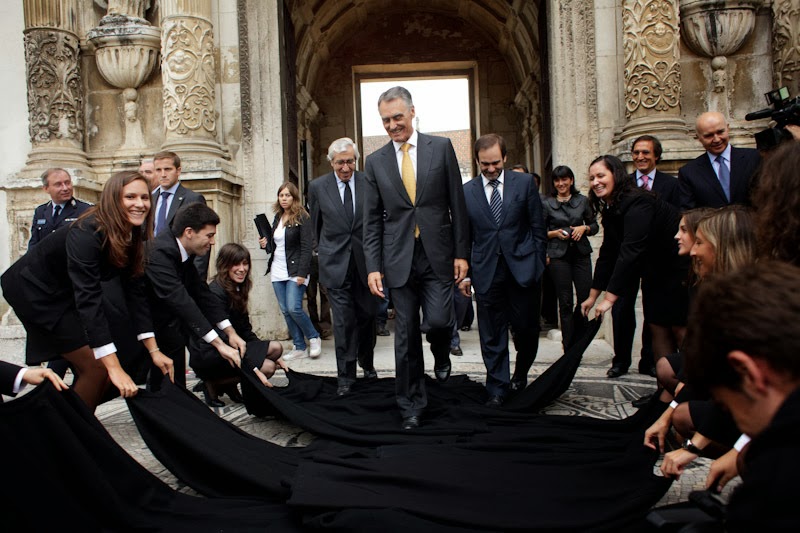 Destino Coimbra: A Capa e Batina