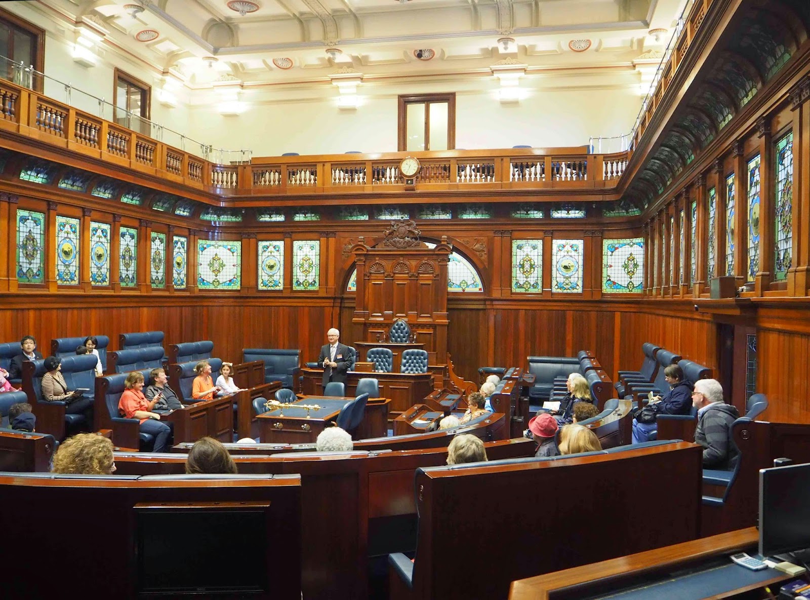 Lewk's Photos: State Parliament