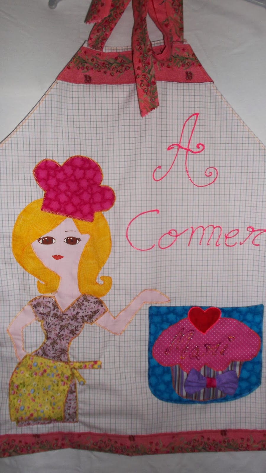 Caóticos del Patchwork: DELANTALES PERSONALIZADOS