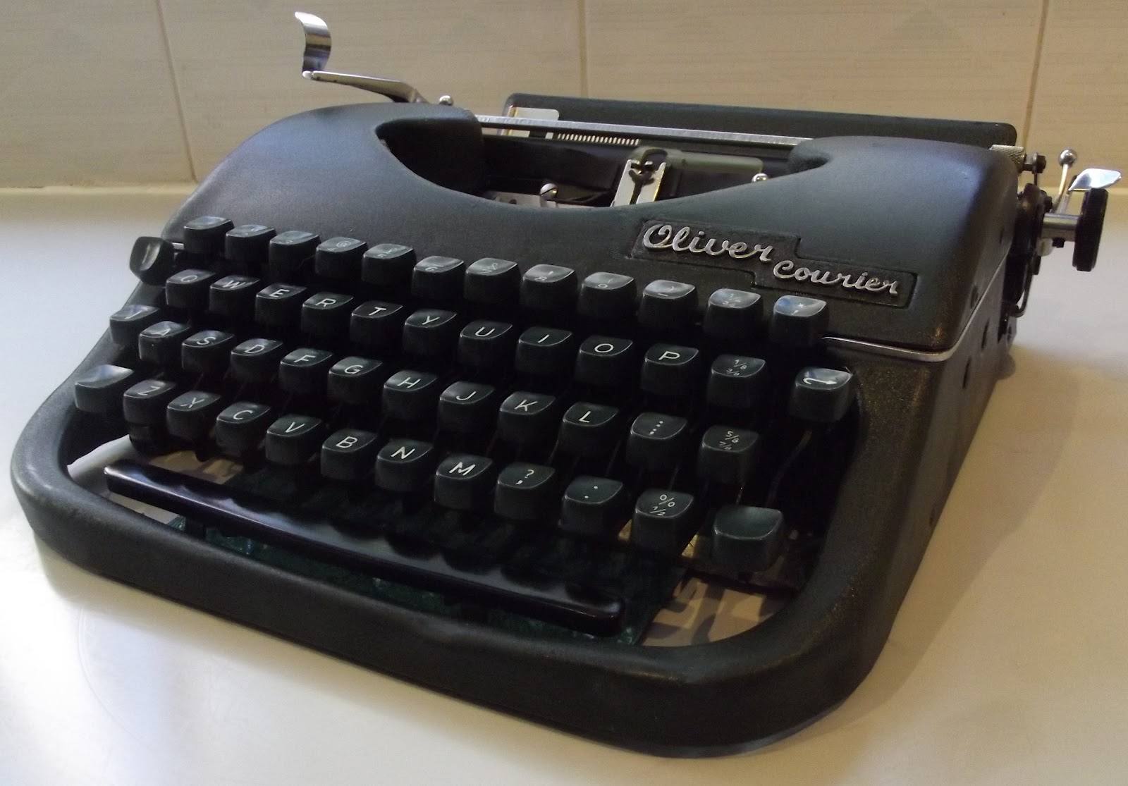 oz.Typewriter: The Simple Pleasures of Typewriters
