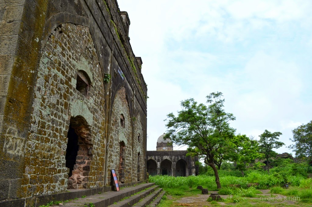 Just Tripping!: Narnala Fort - The Satpura Surprise