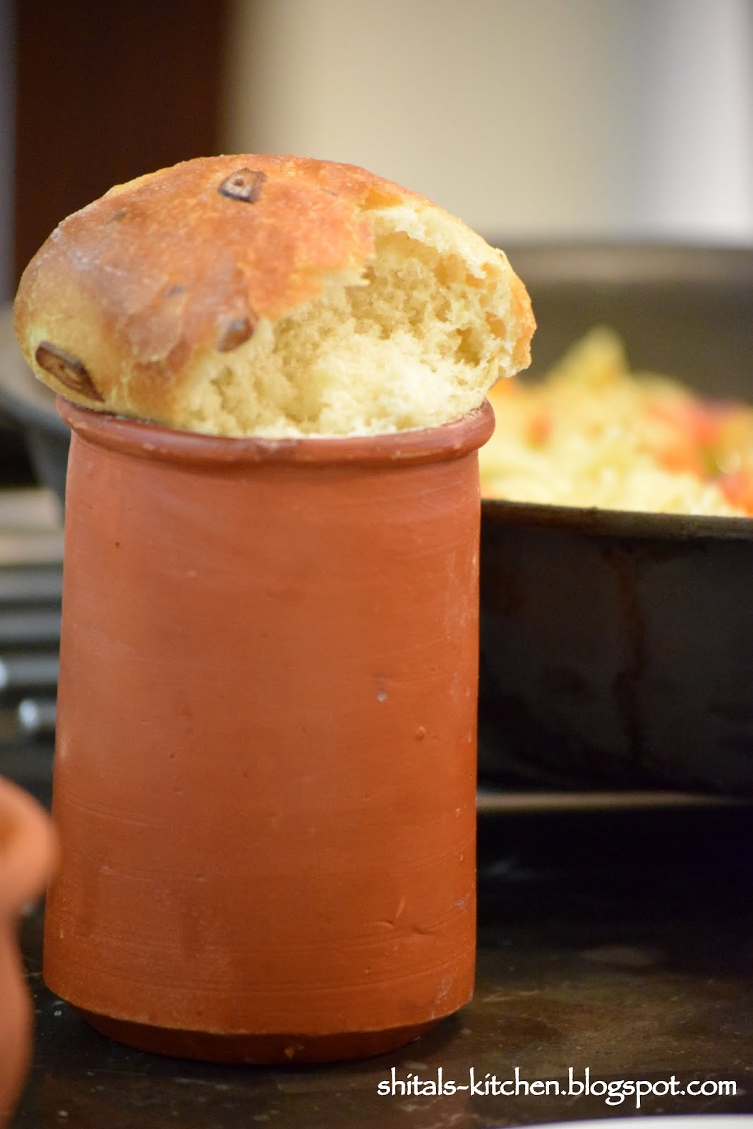 Shital's-Kitchen: Claypot Bread