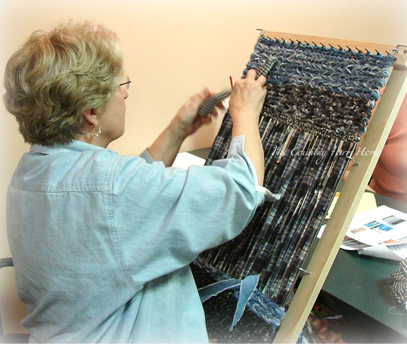 Our Old Country Store: Mini Rag Rug Loom Giveaway!