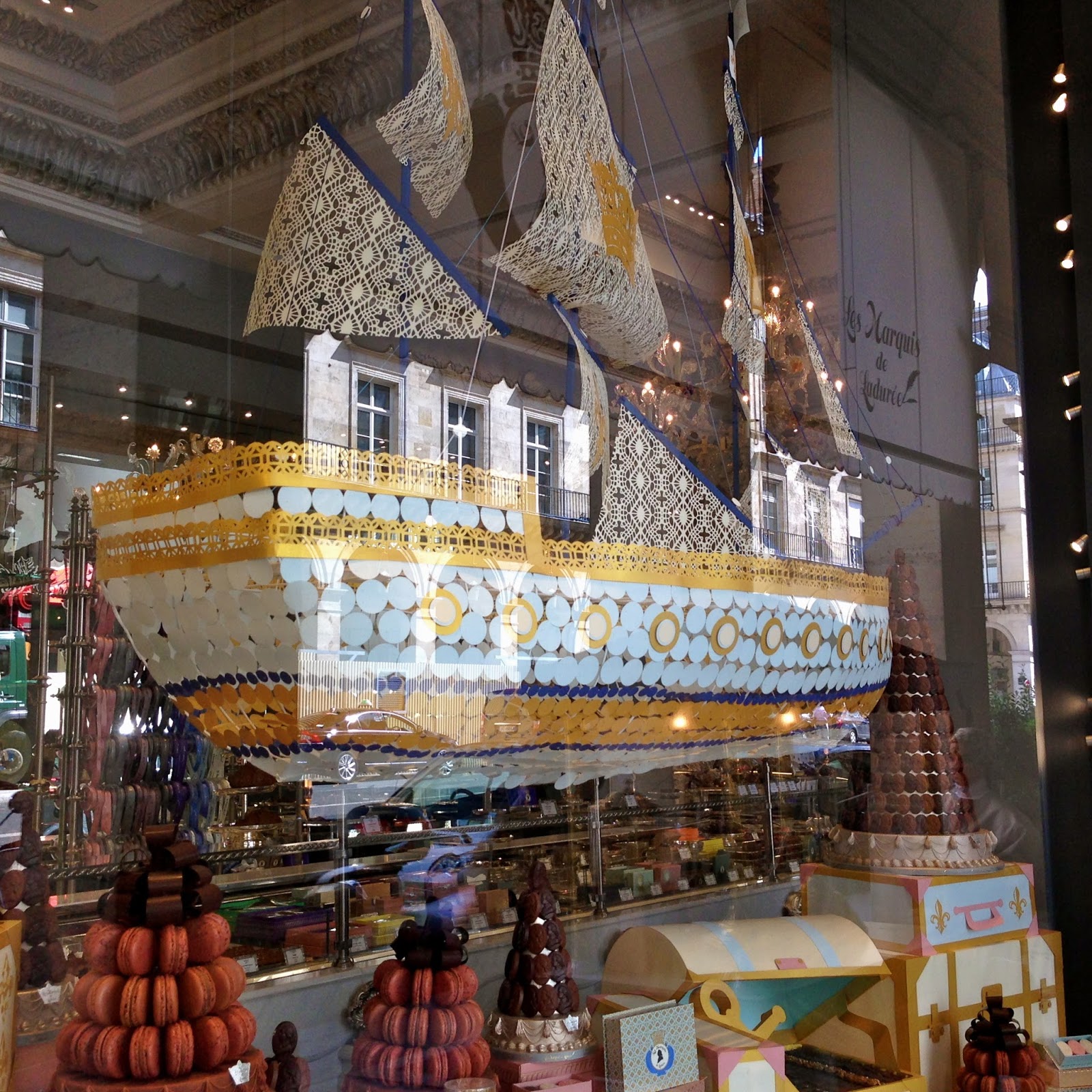 Focus On Paris: Chocolate ship cookies