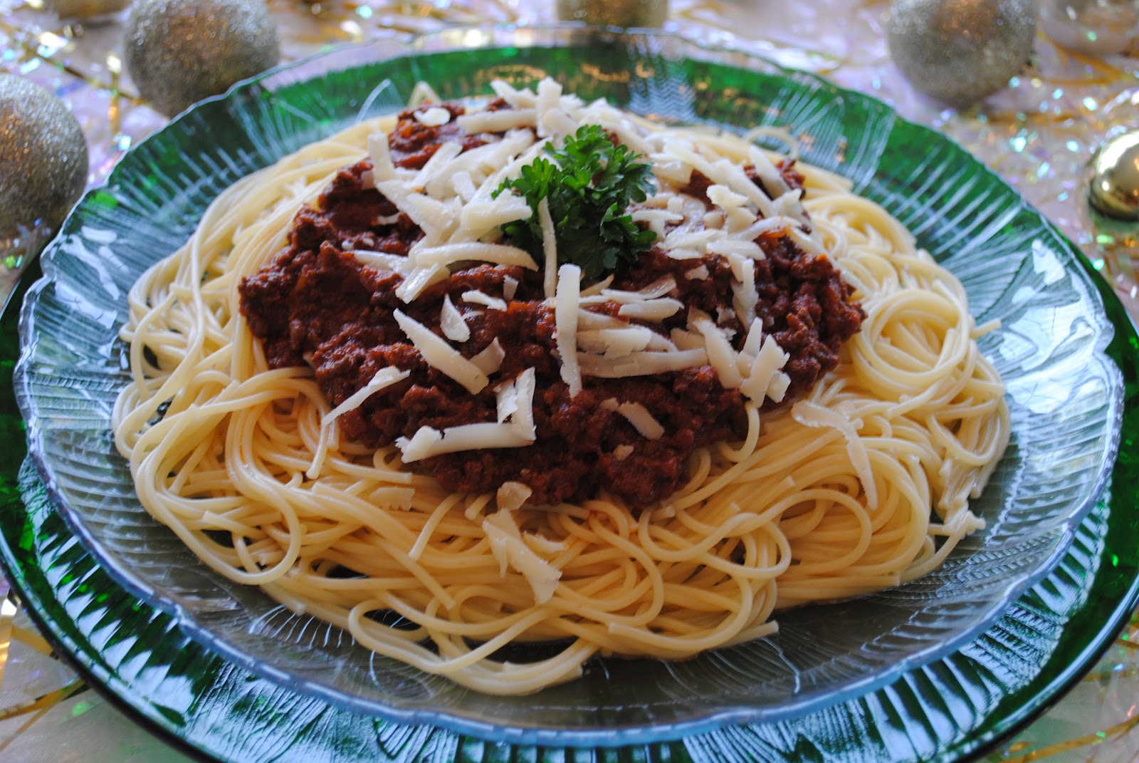 Christmas Holiday Ideas: MRS. CLAUS' SIMPLY DELICIOUS SPAGHETTI SAUCE