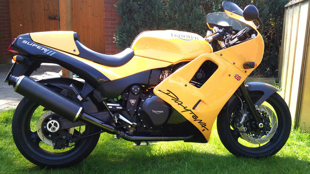 Britbike: Triumph t300 Service manual