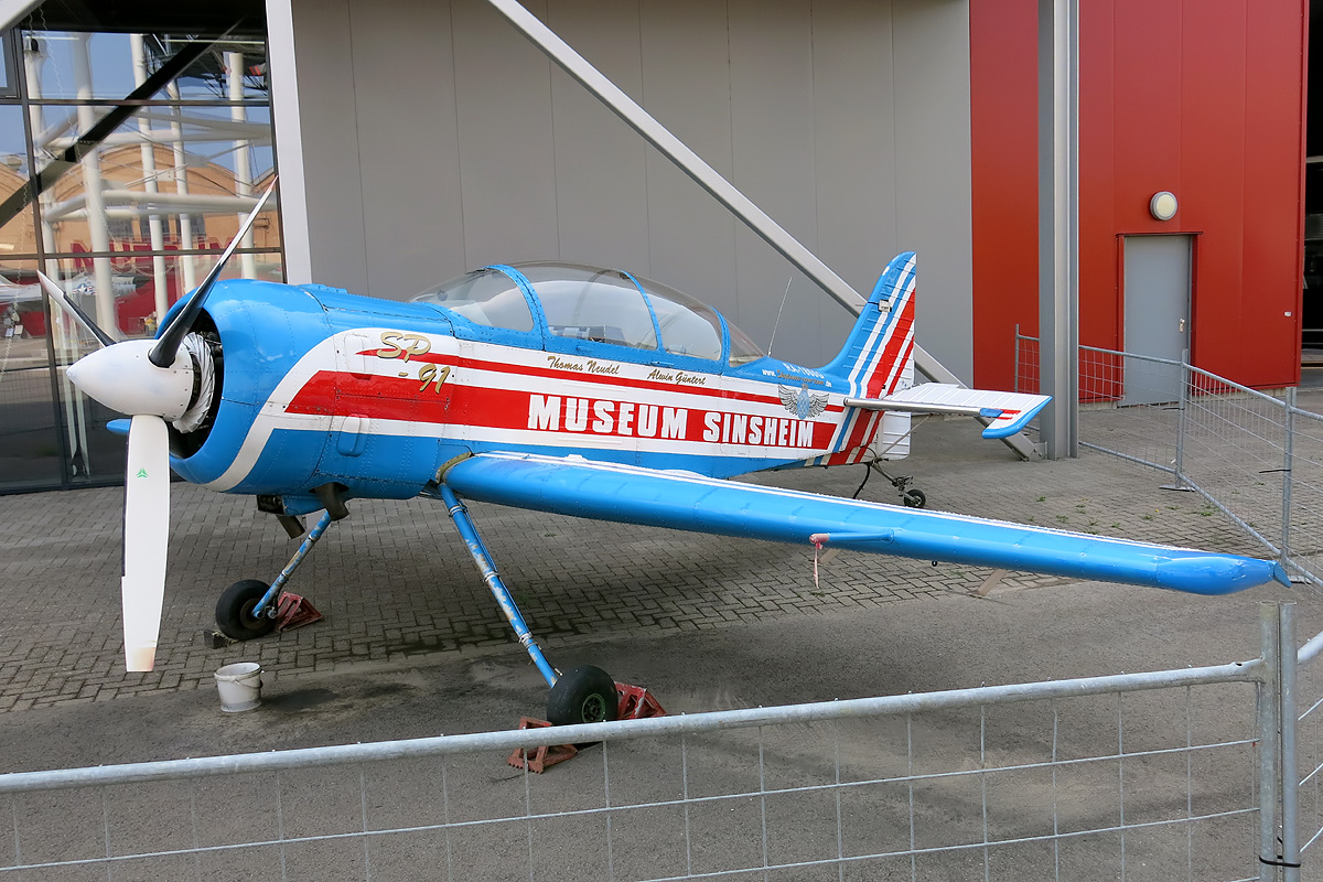 Eastwings: Technoavia SP-91 * Skydance-Acro-Team * Museum Sinsheim c/s ...