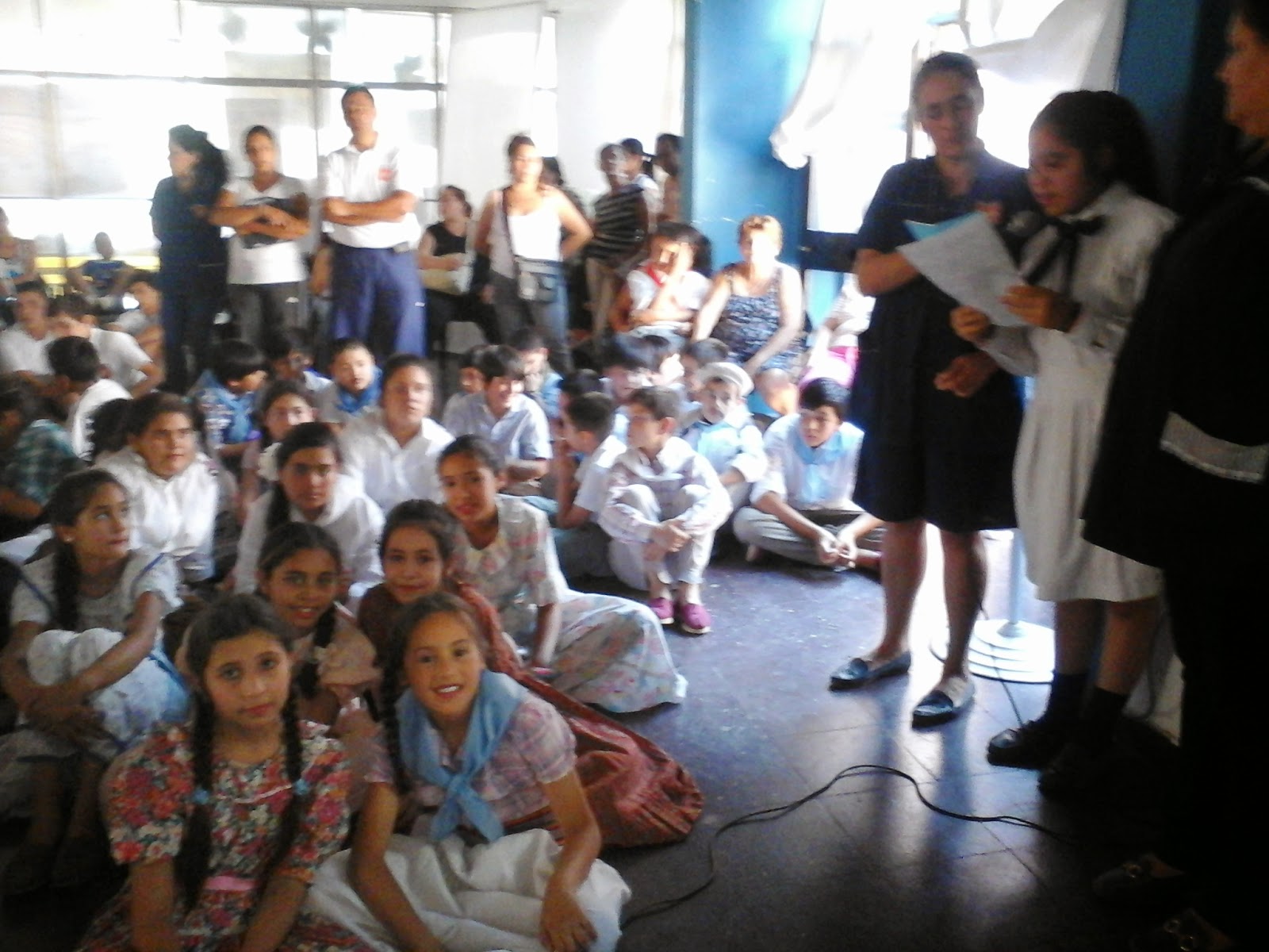 Escuela N°82 " AMADO BONPLAND"