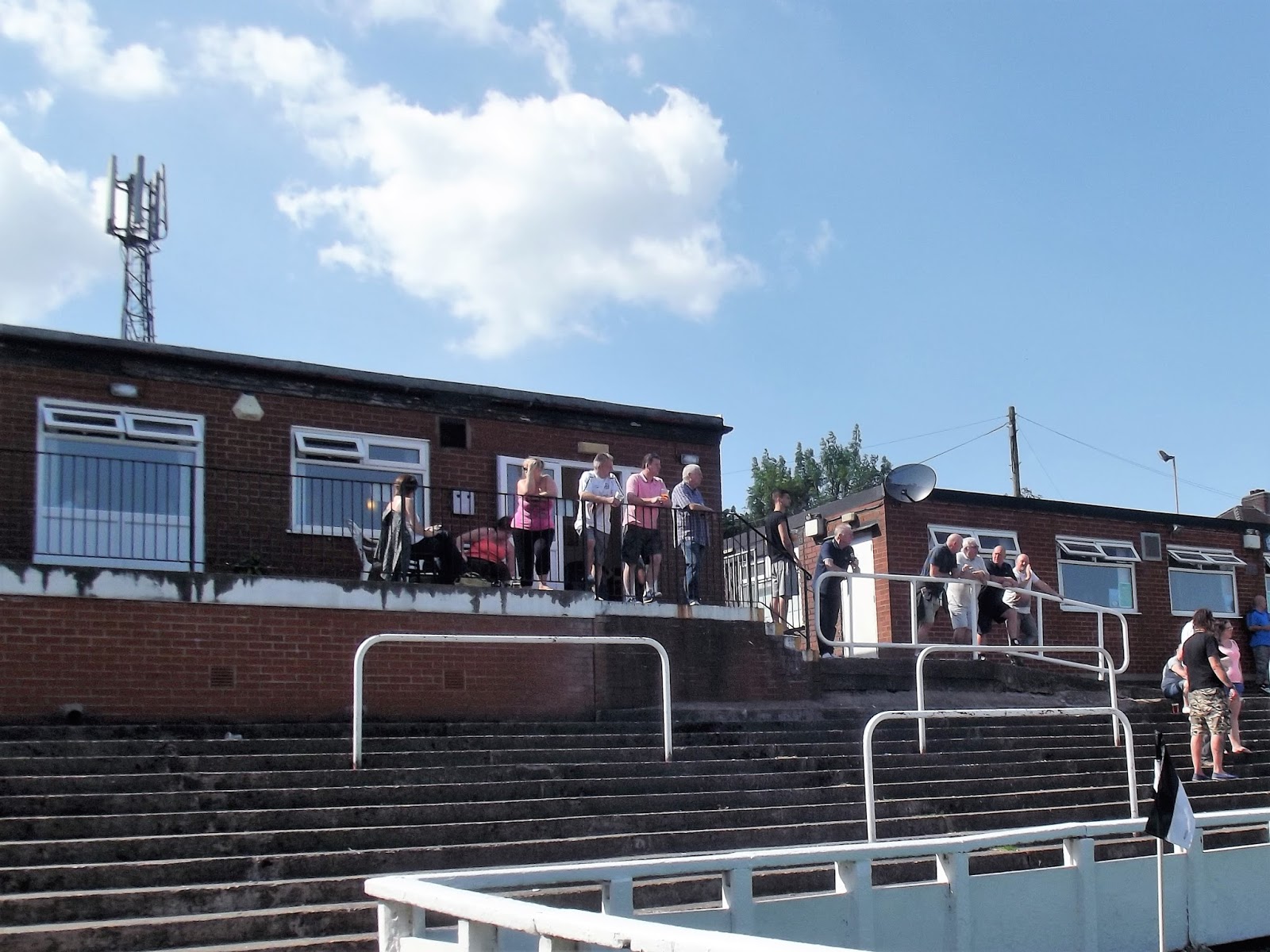 The Wycombe Wanderer: Mossley - Seel Park