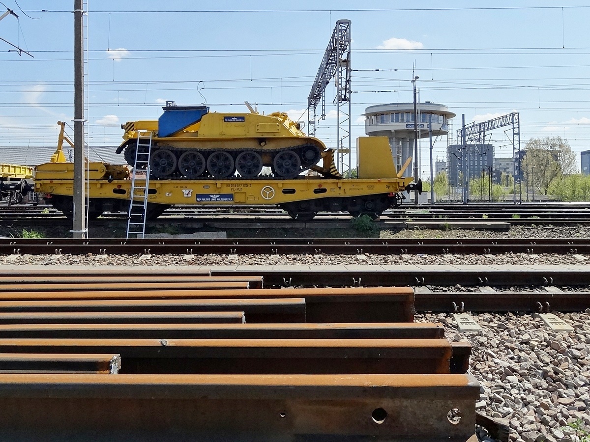 WZT-2 z Warszawy Wschodniej | Torowy