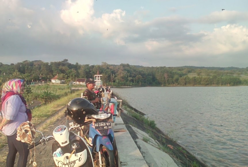 Berikut Foto Foto Waduk Delingan Kebanggaan Warga Karanganyar - Info ...