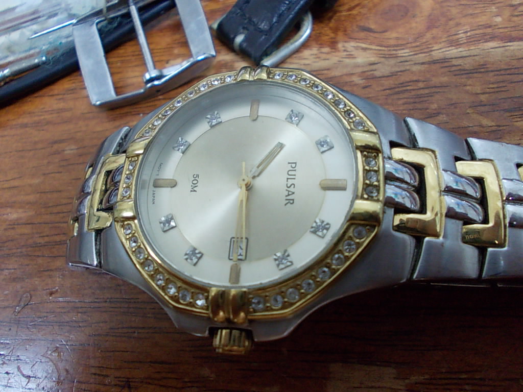 vintage watches: Pulsar RM135