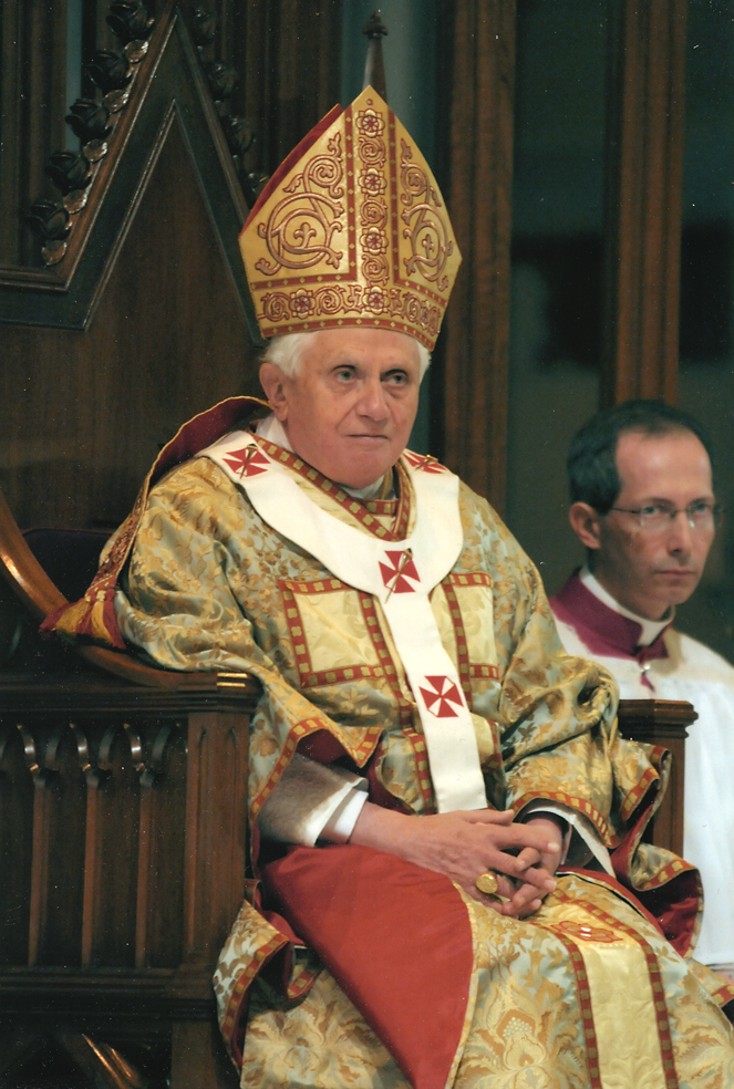 The Saint Bede Studio Blog: Papal Mass of His Holiness Benedict XVI : 1