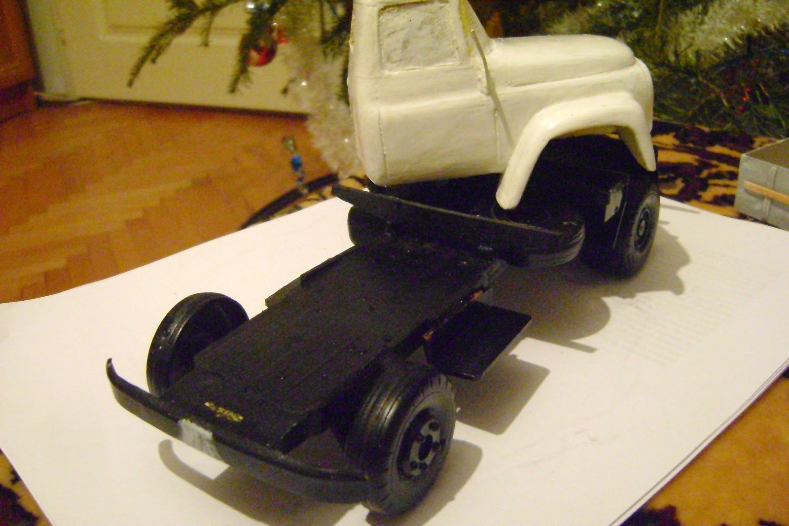 Carpati si Bucegi: Camion SR 113 in lucru(macheta)