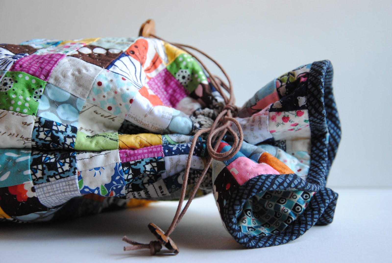 1/4" mark: Random: My kin-cha-ku aka {drawstring bag}