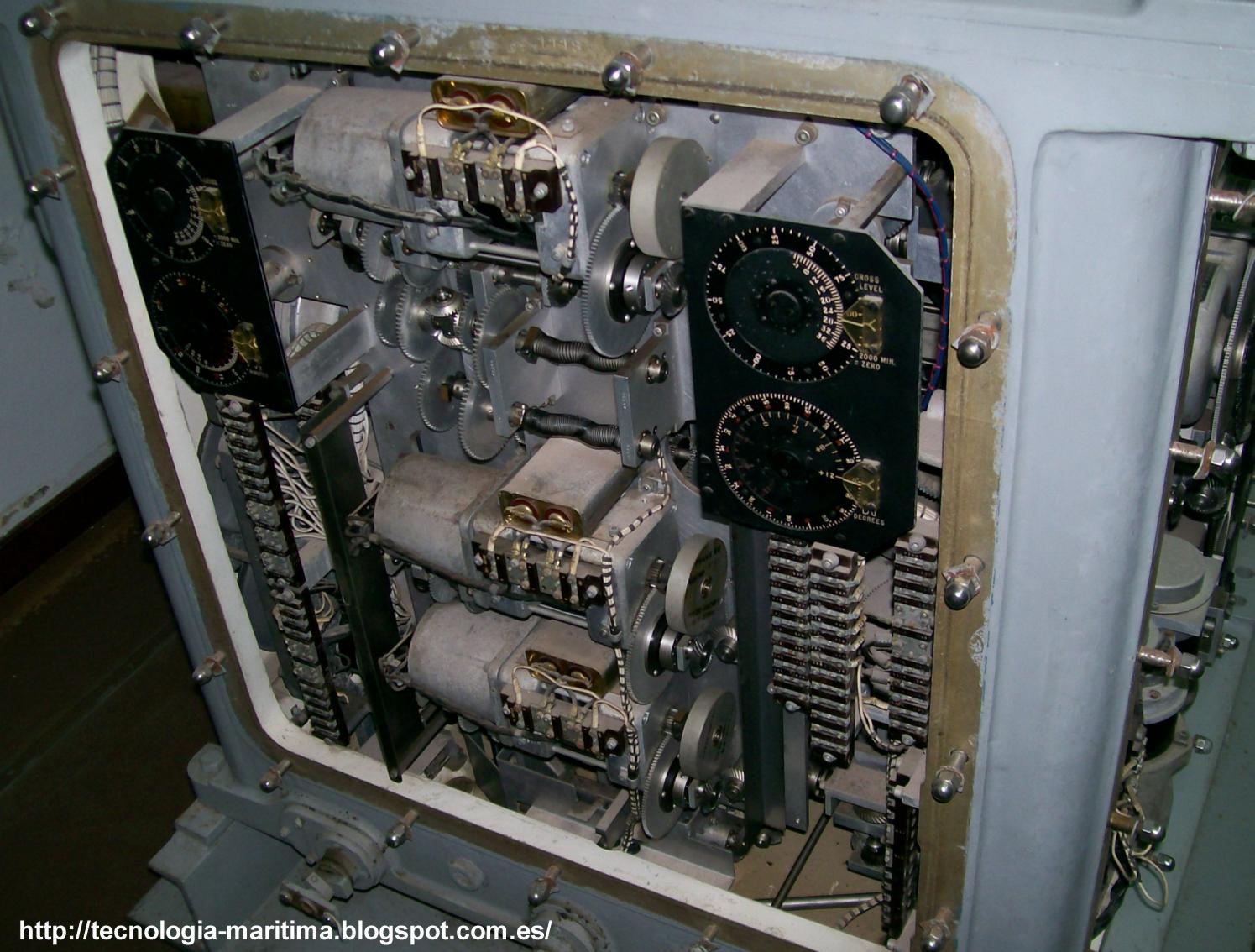 COMPUTADORA ANALÓGICA MARK 1