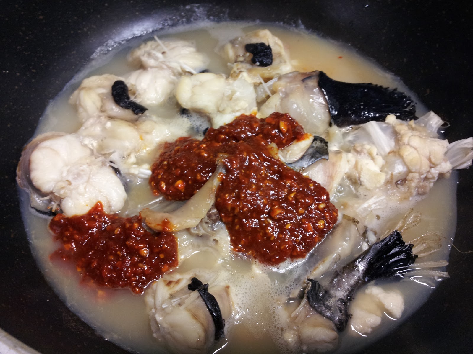 Kimchi House: Agujjim(Braised spicy anglerfish)/아귀찜/焖鮟鱇鱼