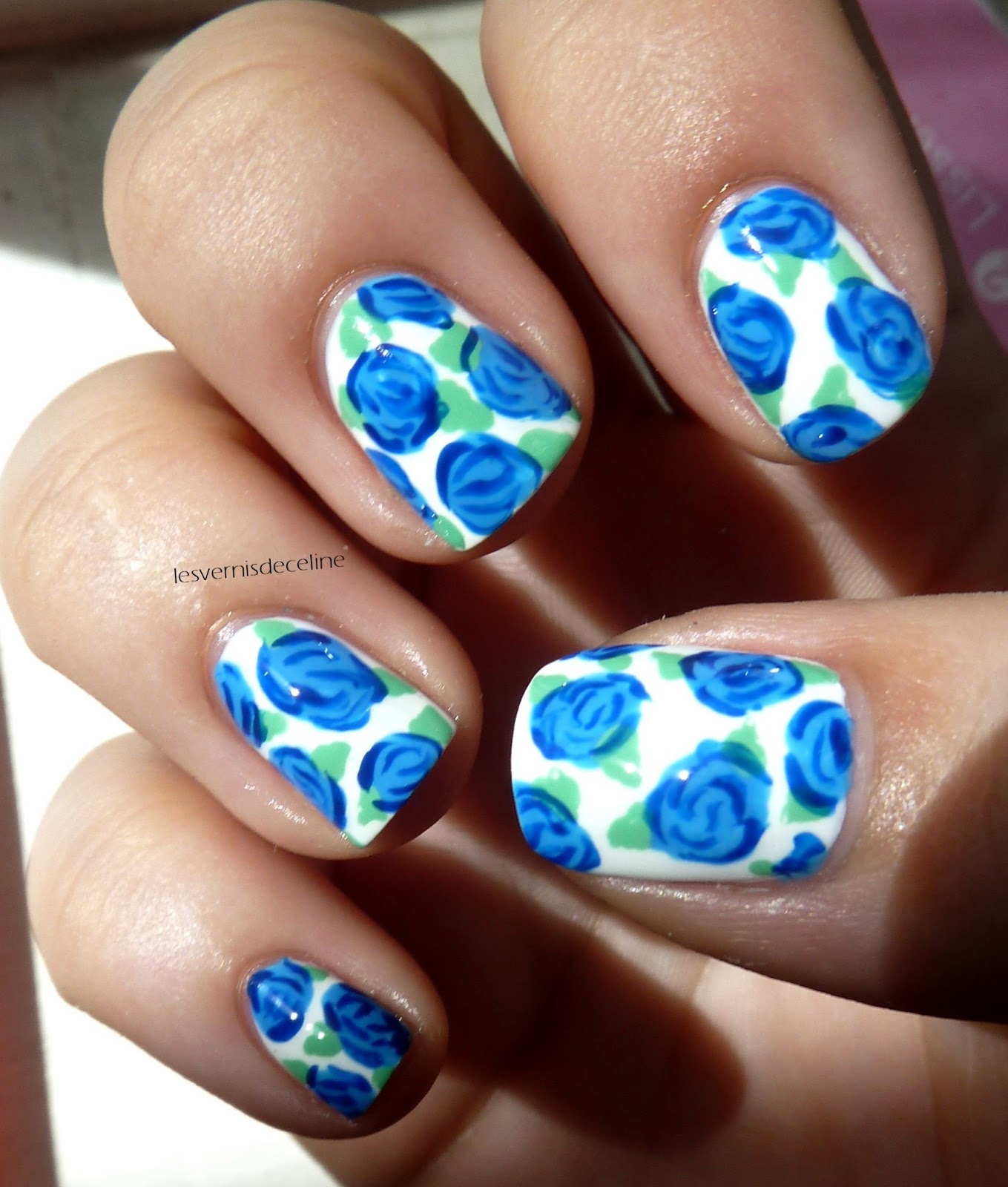 Les vernis de Céline: Blue Roses & First Nail Art Tutorial Video