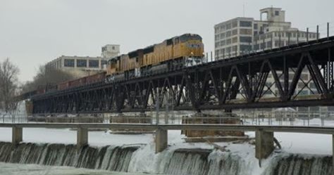 Industrial History: Fordham Dam and UP/C&NW Bridge in Rockford, IL