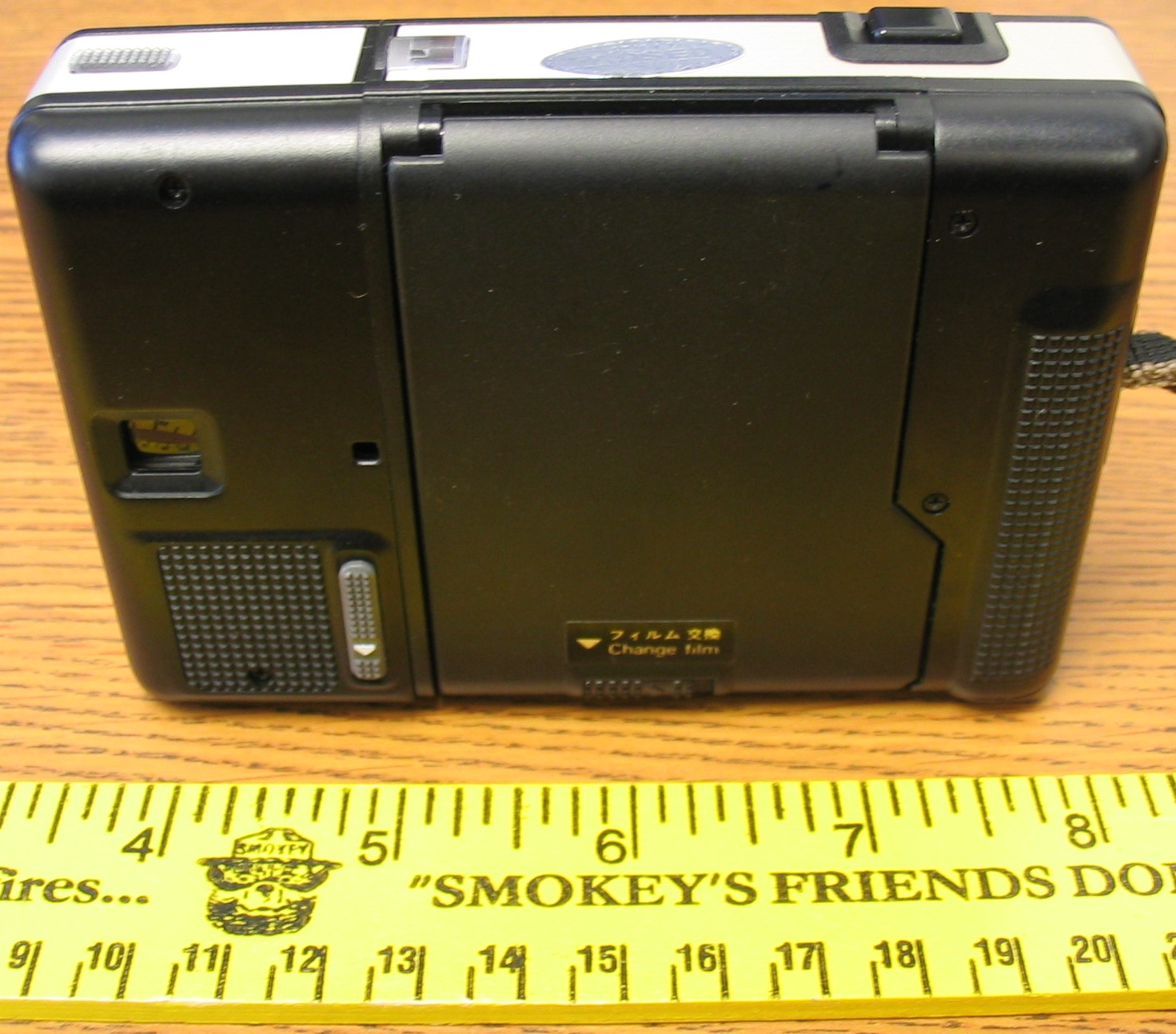 The Chens: The User's Review: Konica AA-35, A Half Frame 35 mm Pocket ...